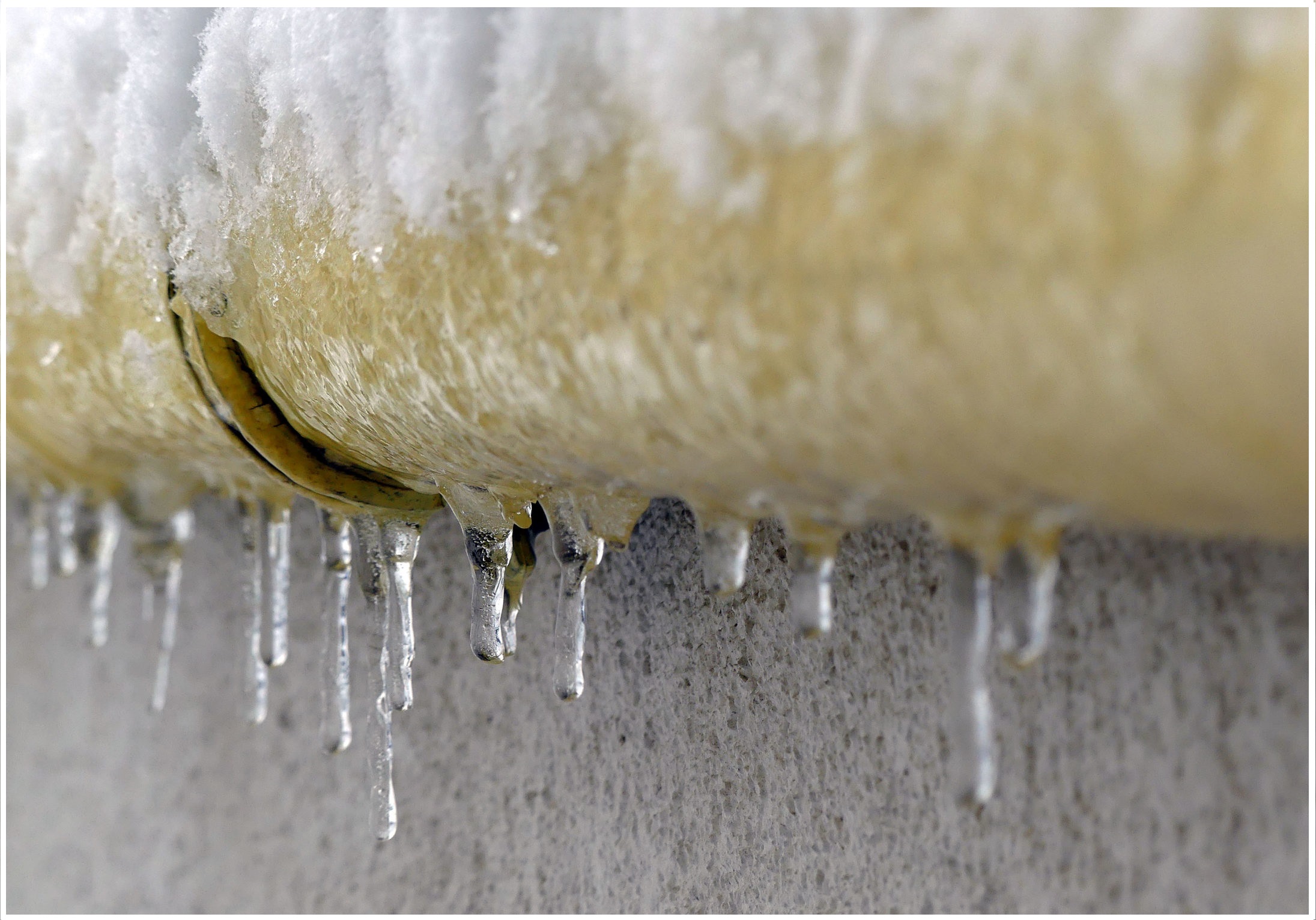 Frozen Pipes and Burst Lines: Water Damage Restoration Guide